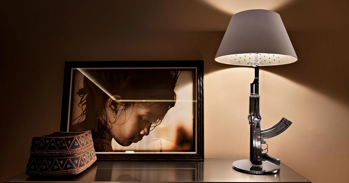 Icônes : Les lampes Gun de Philippe Starck (2005) - IDEAT