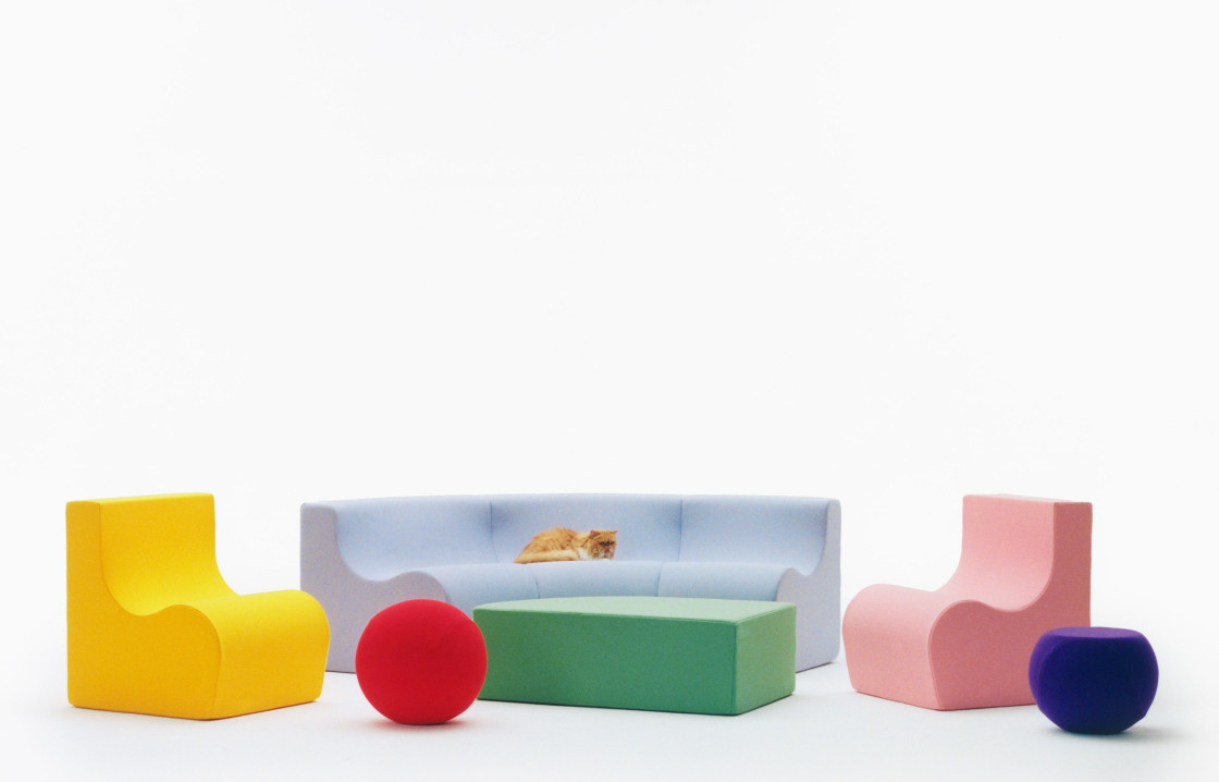 Nara imagine un salon modulable en mousse pour les familles - IDEAT