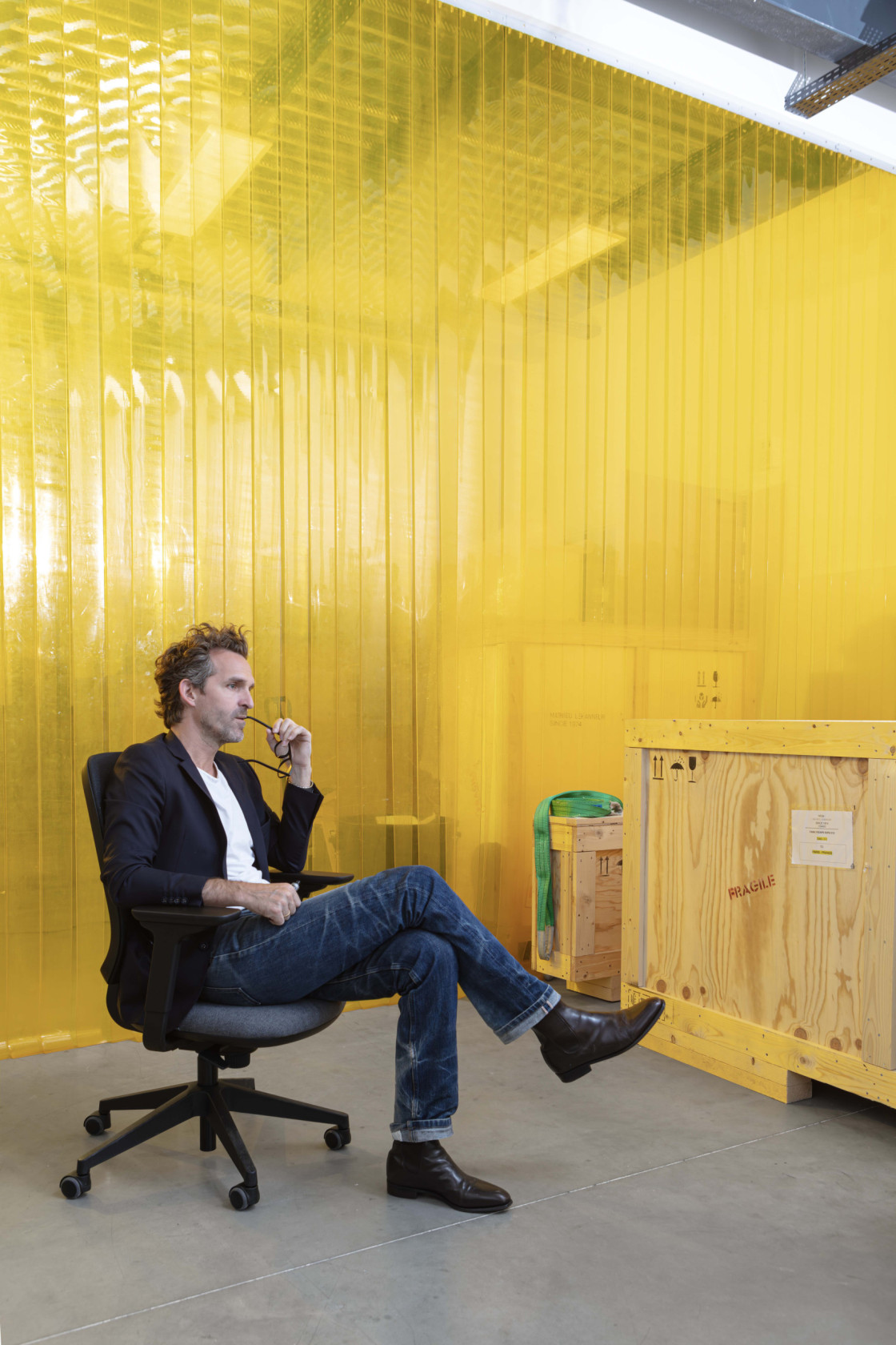 Qui est Mathieu Lehanneur, designer de l'année 2024 selon Maison ...