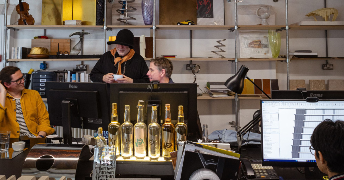 Dans les coulisses du studio de Ron Arad, à Londres - IDEAT