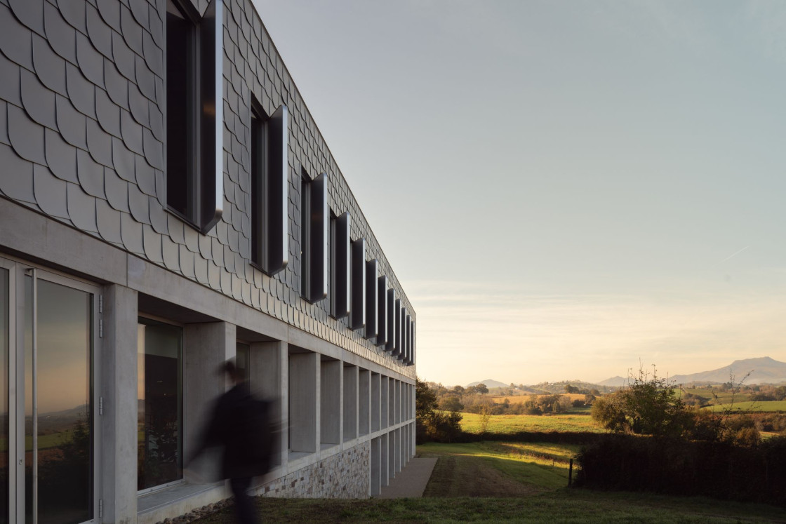 Pour ses nouveaux locaux, Alki fait le pari d'un bâtiment zéro énergie ...