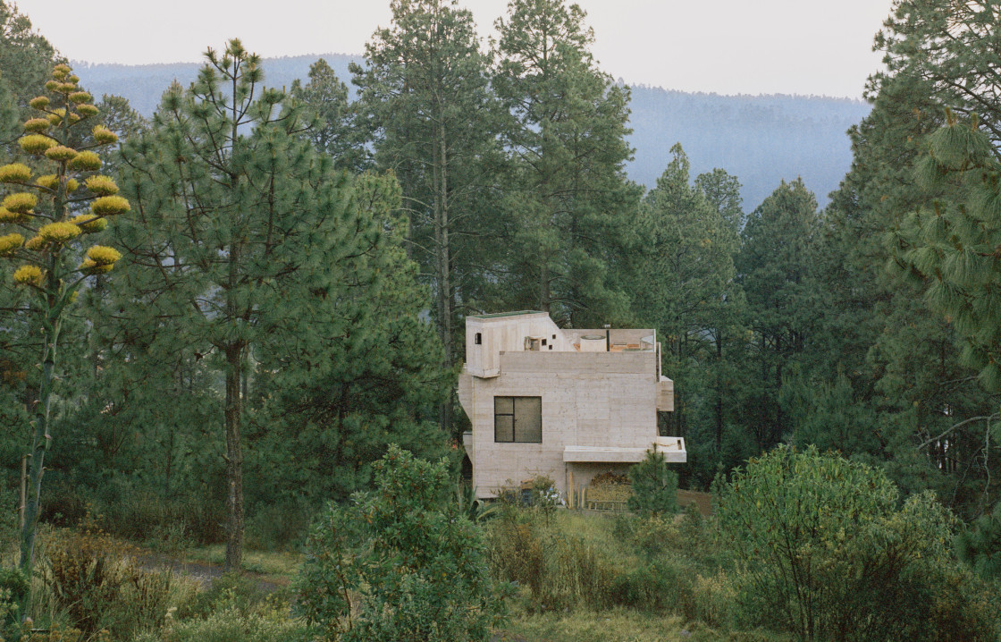 Casa Alférez : bunker chic et béton mystique à une heure de Mexico - IDEAT